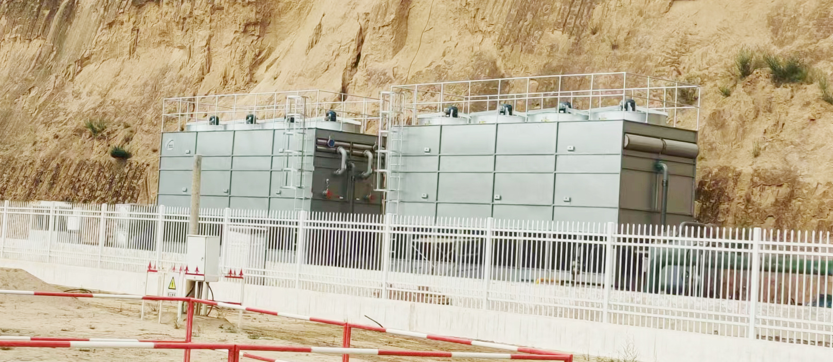 The cooling temperature of a closed cooling tower - Greenland cooling